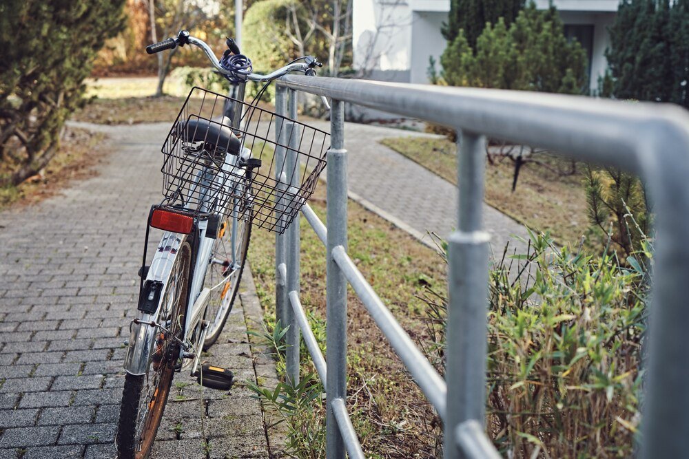 Jak wybrać bagażnik rowerowy do sakw?